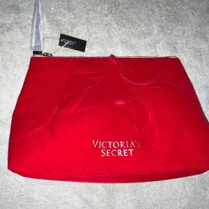 Victoria's Secret | Bags | Victorias Secret Red Velvet Cosmetic Makeup ...